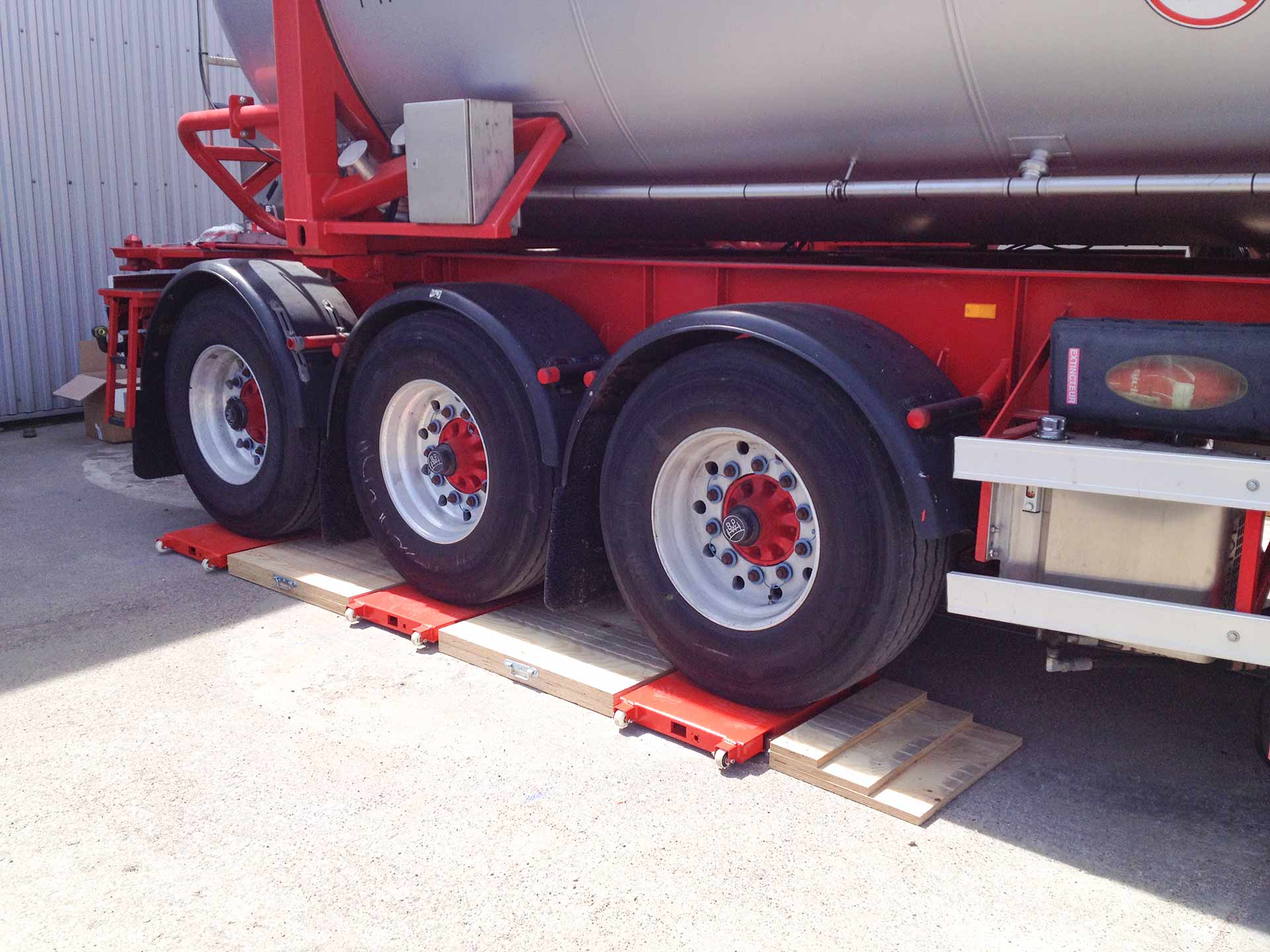 Mobile weighing system for tanker truck - Captels Weighing